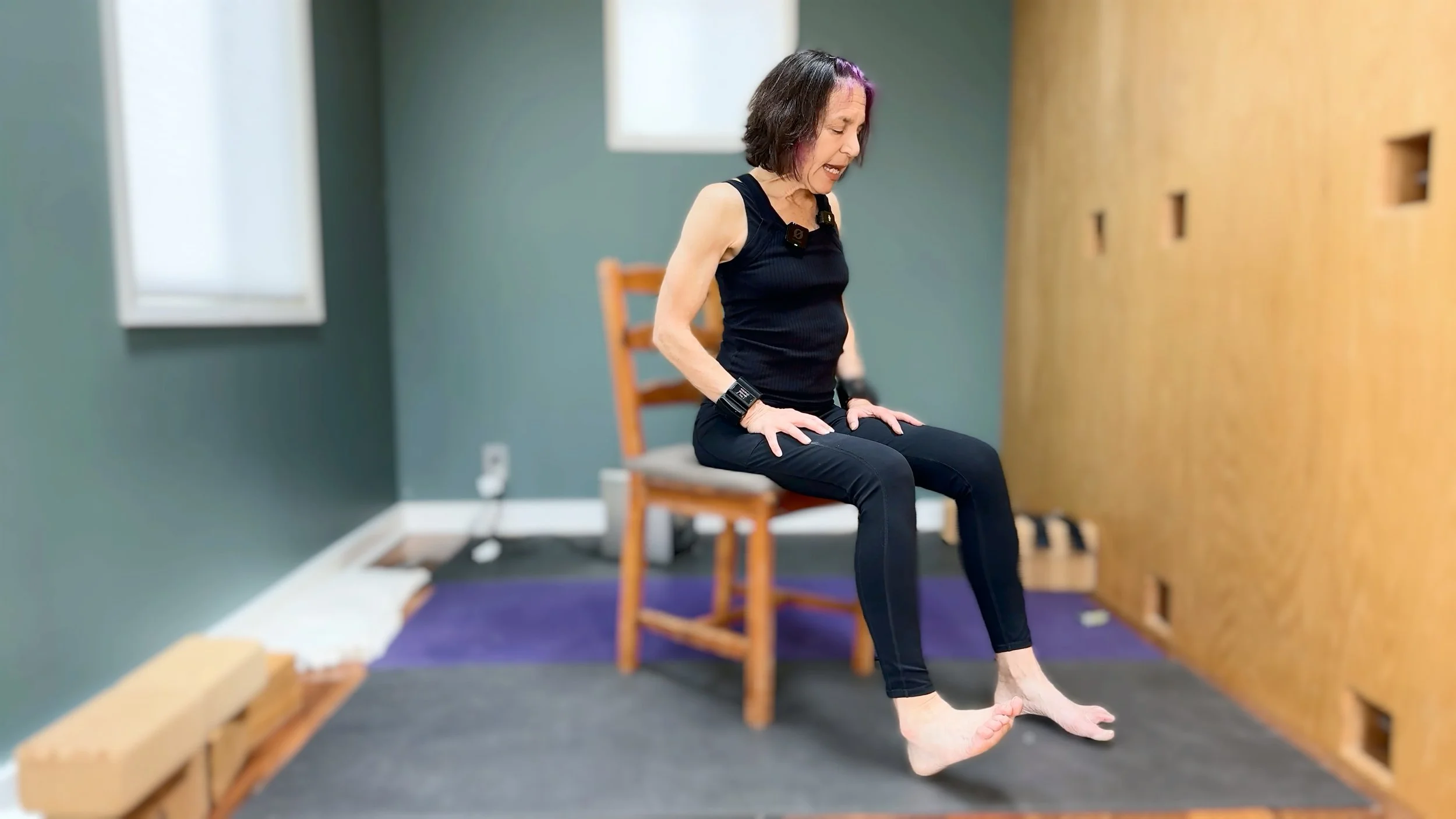 Foot Stretches for Pain Relief — WINI LINGUVIC