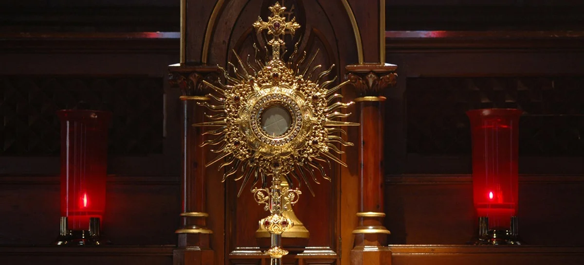 Eucharistic Adoration Wallpaper