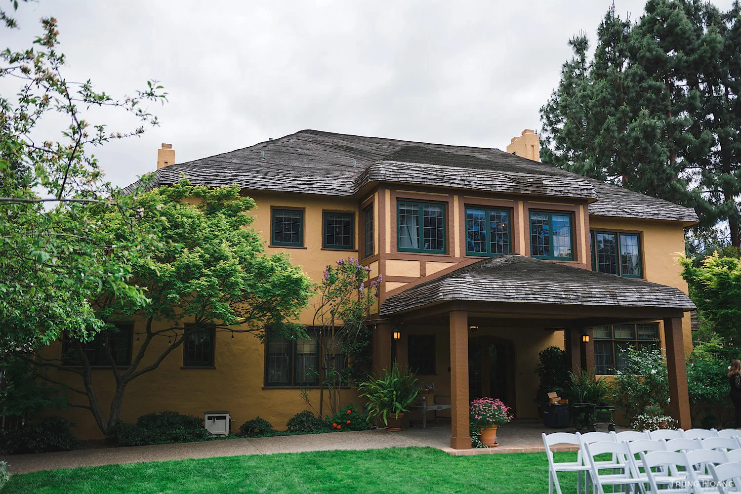 Ainsley house wedding | Honestweddingadvice.com