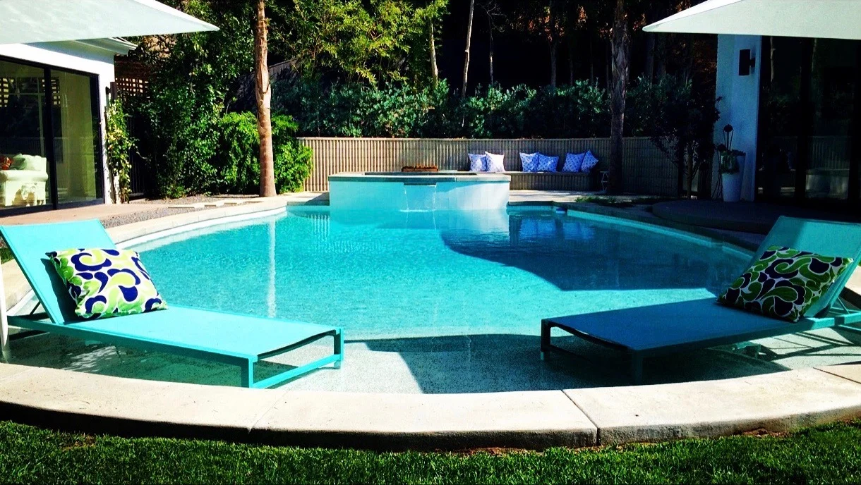 Walker Pools | Custom Pool Building | Southern California