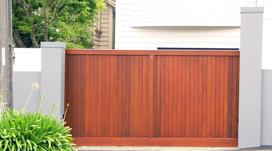 Timber Gates — Heritage & Decorative Timber Products