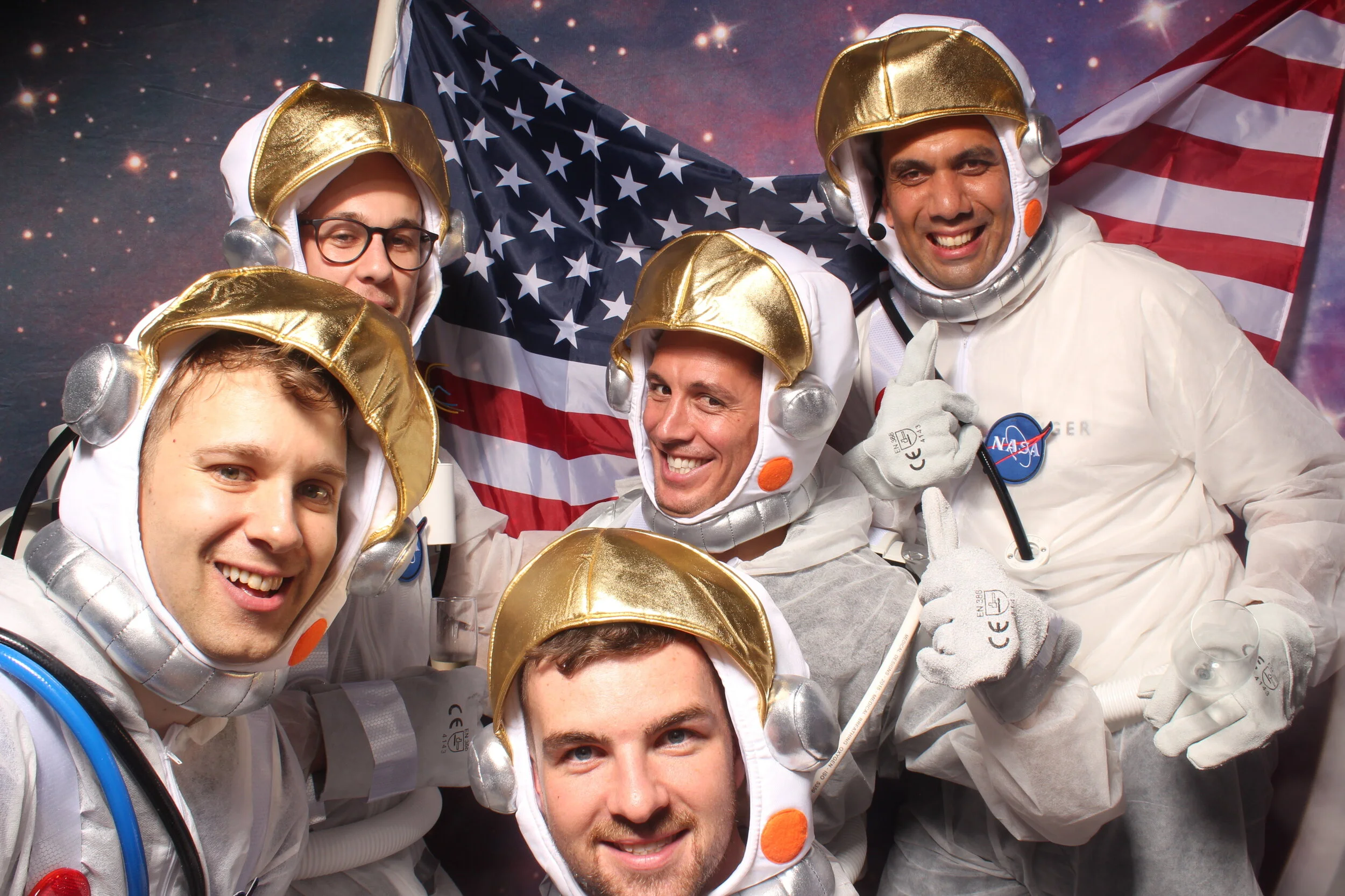 Photo Booth Hire Sydney | PhotoBoothME