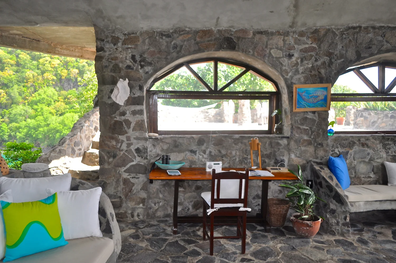 Agnew Hall House Rentals - MoonholeMoonhole Company Limited