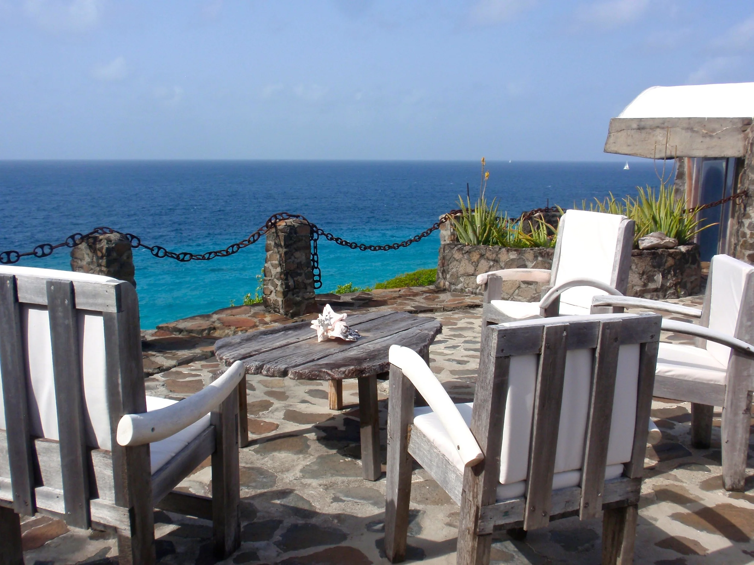 Agnew Hall House Rentals - MoonholeMoonhole Company Limited