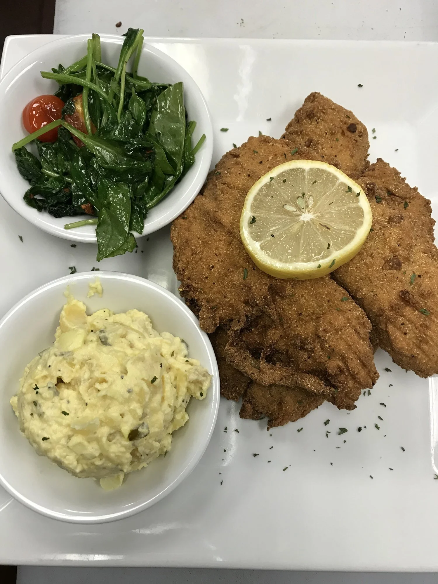 DELLA J'S DELECTABLES