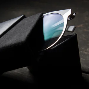 MOONLIGHT — FALVIN