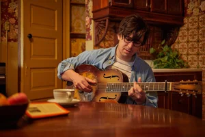 About — Davy Knowles