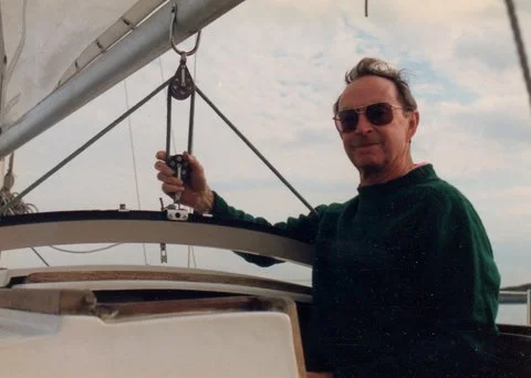 Charles Hedges, Who Helped U.S. Step Foot On Moon, Dies At 93 — Long ...