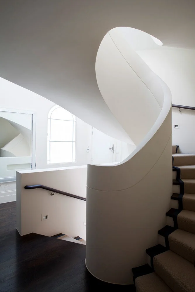 Light and spacious interior housing and super prime property ...