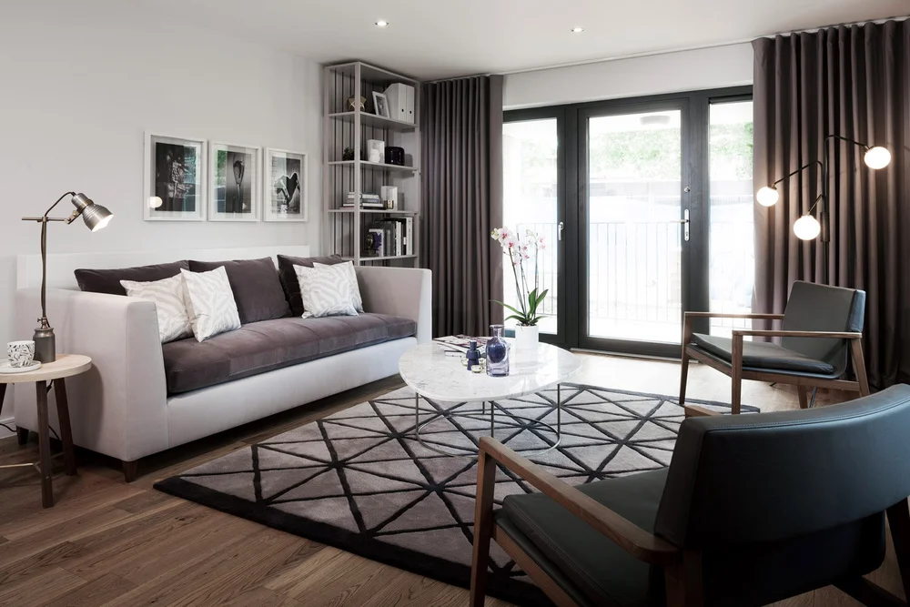 Light and spacious interior housing and super prime property ...
