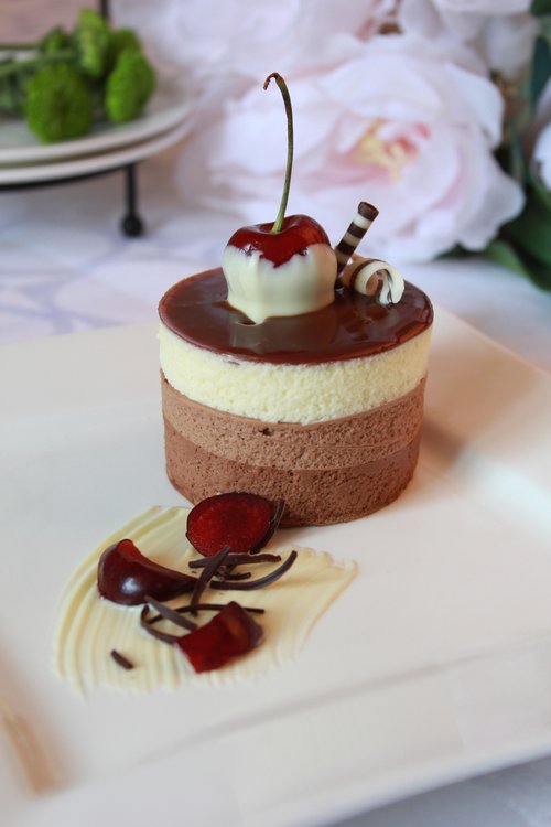 Dessert Plating — WOW! Factor Desserts