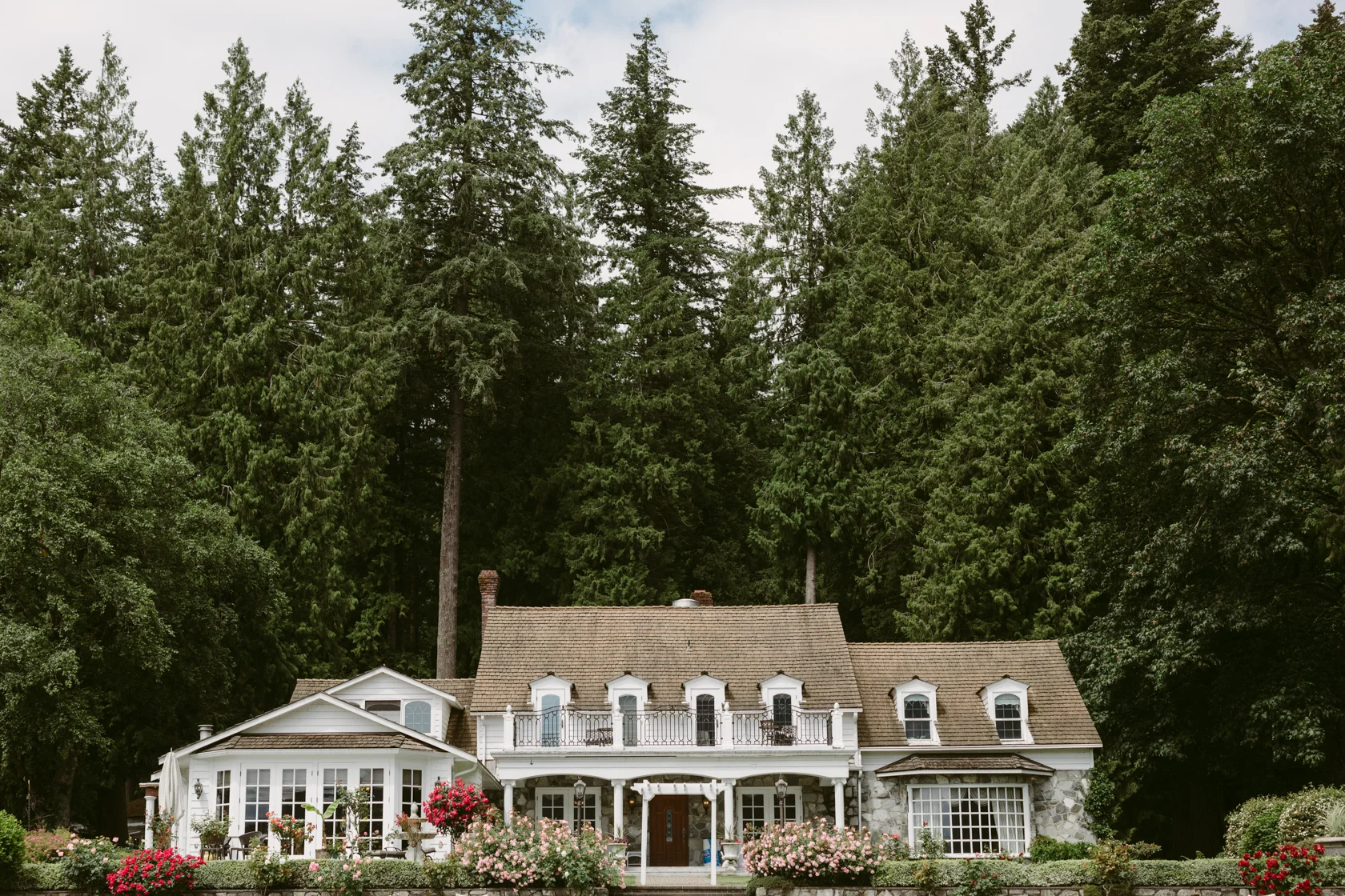Rowena's Inn on the River | Kristin + Luke — Kelly Brown