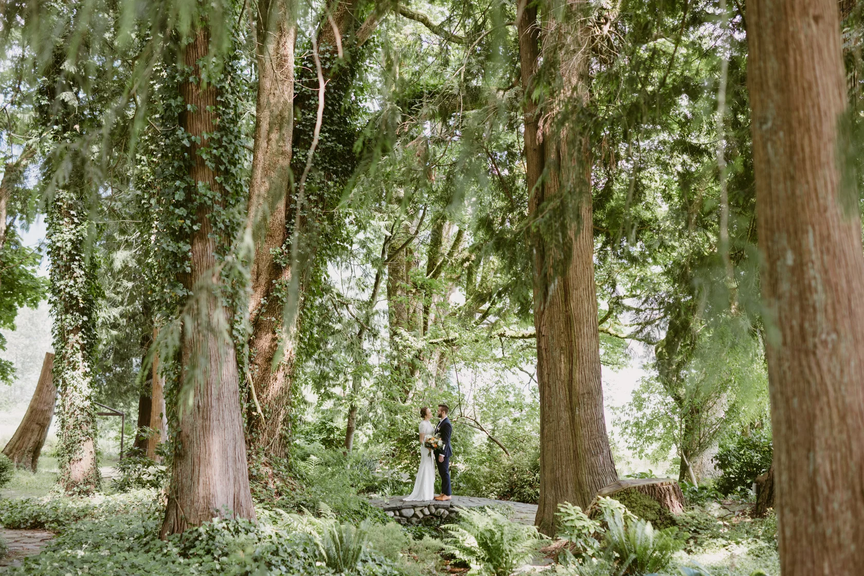 Rowena's Inn on the River | Kristin + Luke — Kelly Brown