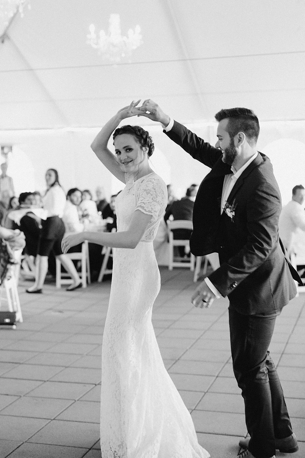 Rowena's Inn on the River | Kristin + Luke — Kelly Brown