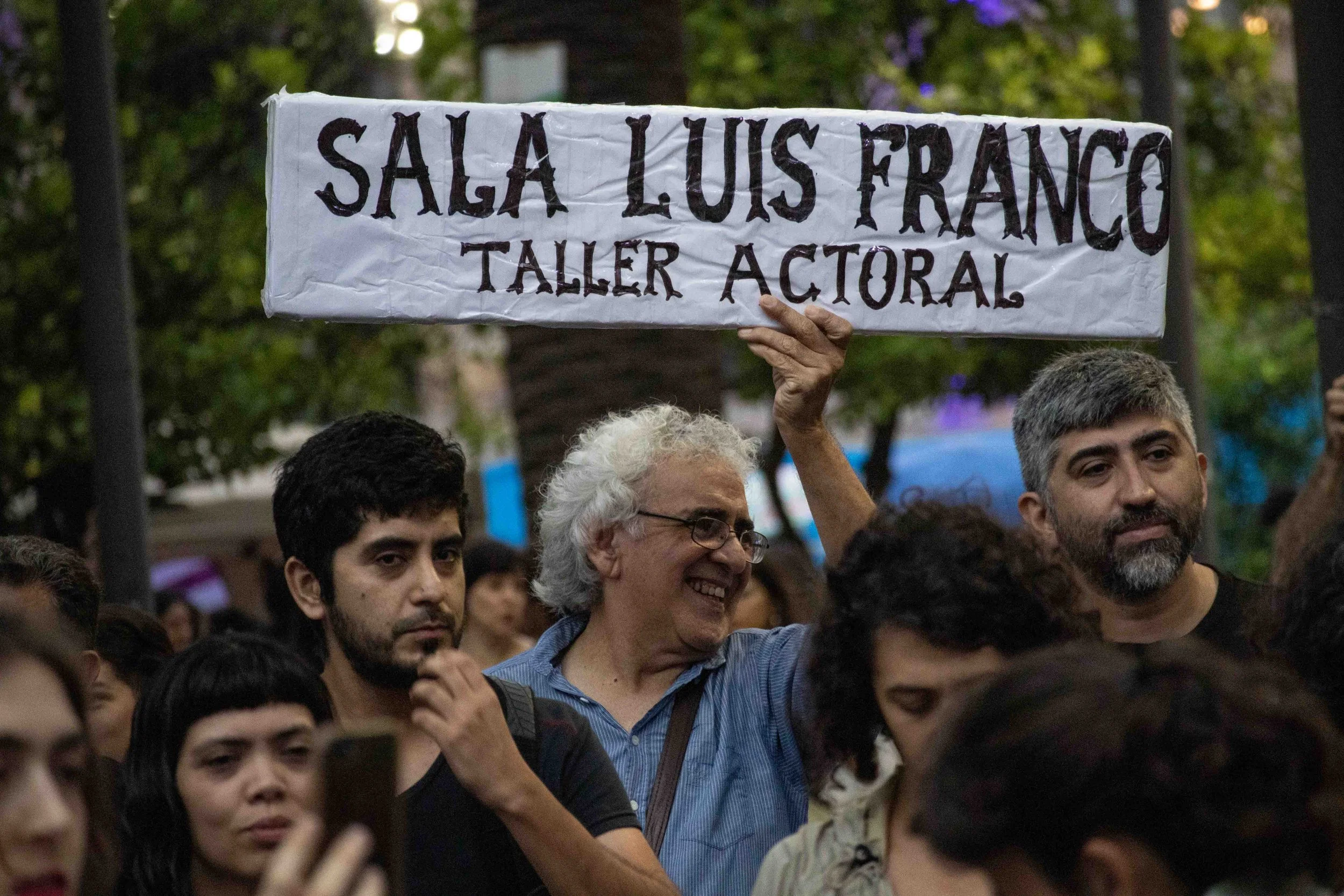 El cacerolazo en Tucumán: una multitud salió a bancar la Cultura | La Palta