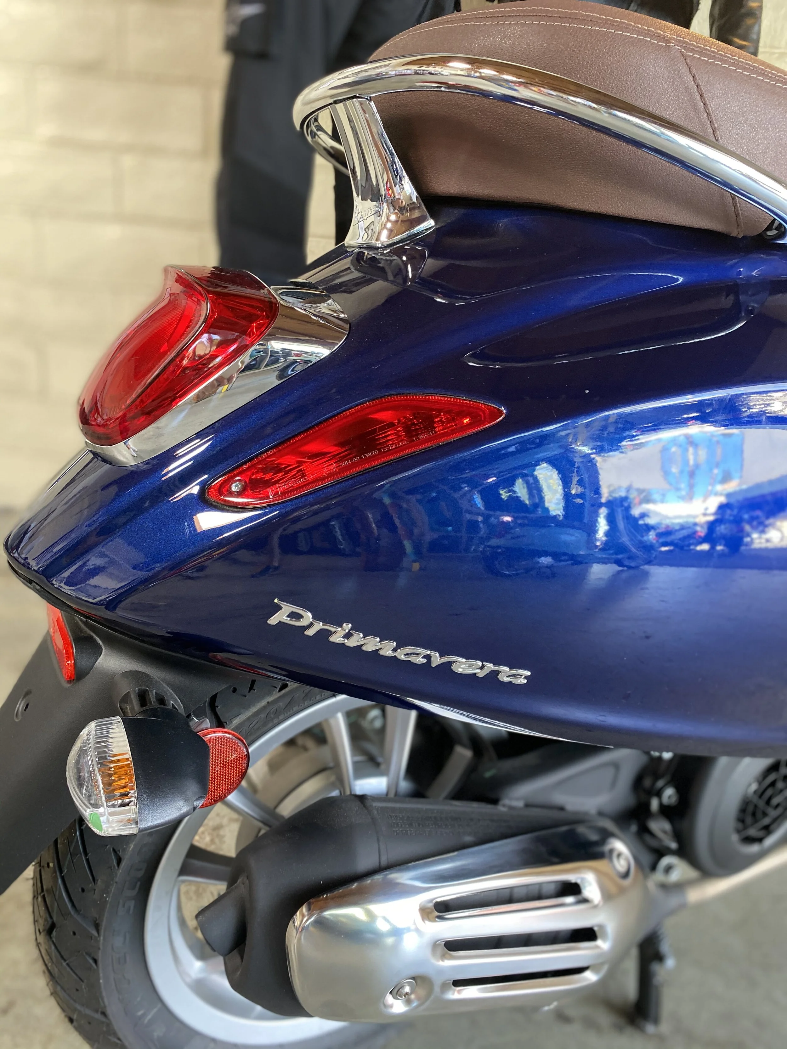 Vespa Primavera Blue