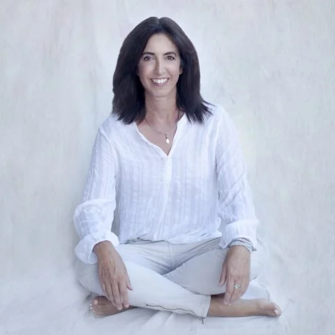 Spotlight: Hadley and Grace by Suzanne Redfearn — What Is That Book About