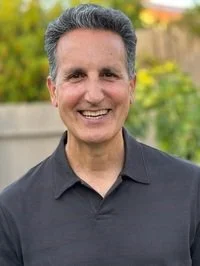 Spotlight: Ice Ice Maybe by Rich Amooi — What Is That Book About