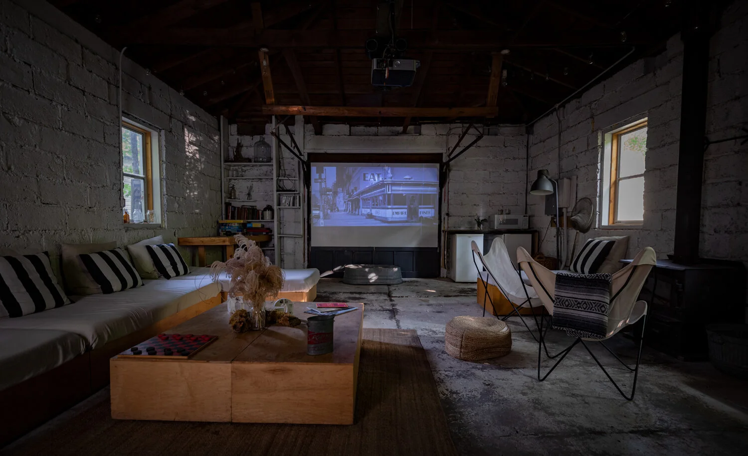 GALLERY — The Graham & Co.