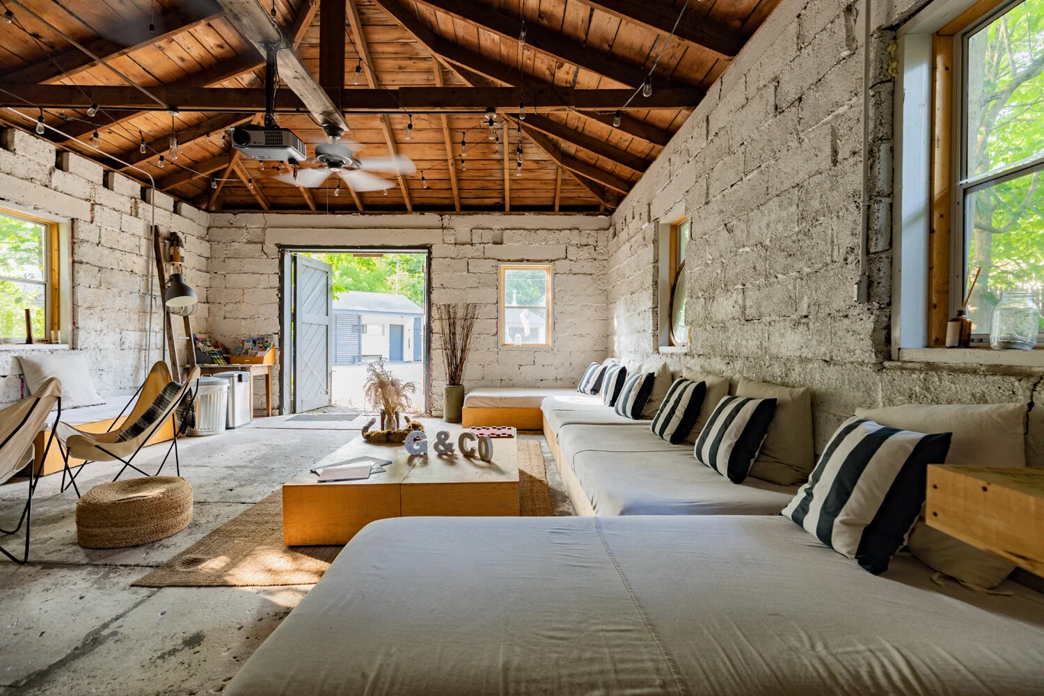 GALLERY — The Graham & Co.