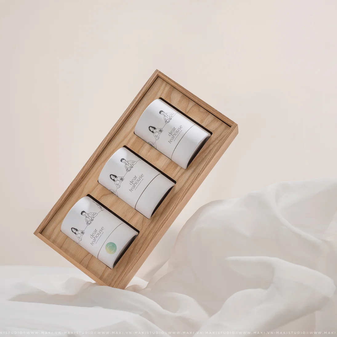 Chụp ảnh sản phẩm hộp quà MAKI — MAKI Co., Ltd. | Chụp Ảnh Sản Phẩm ...