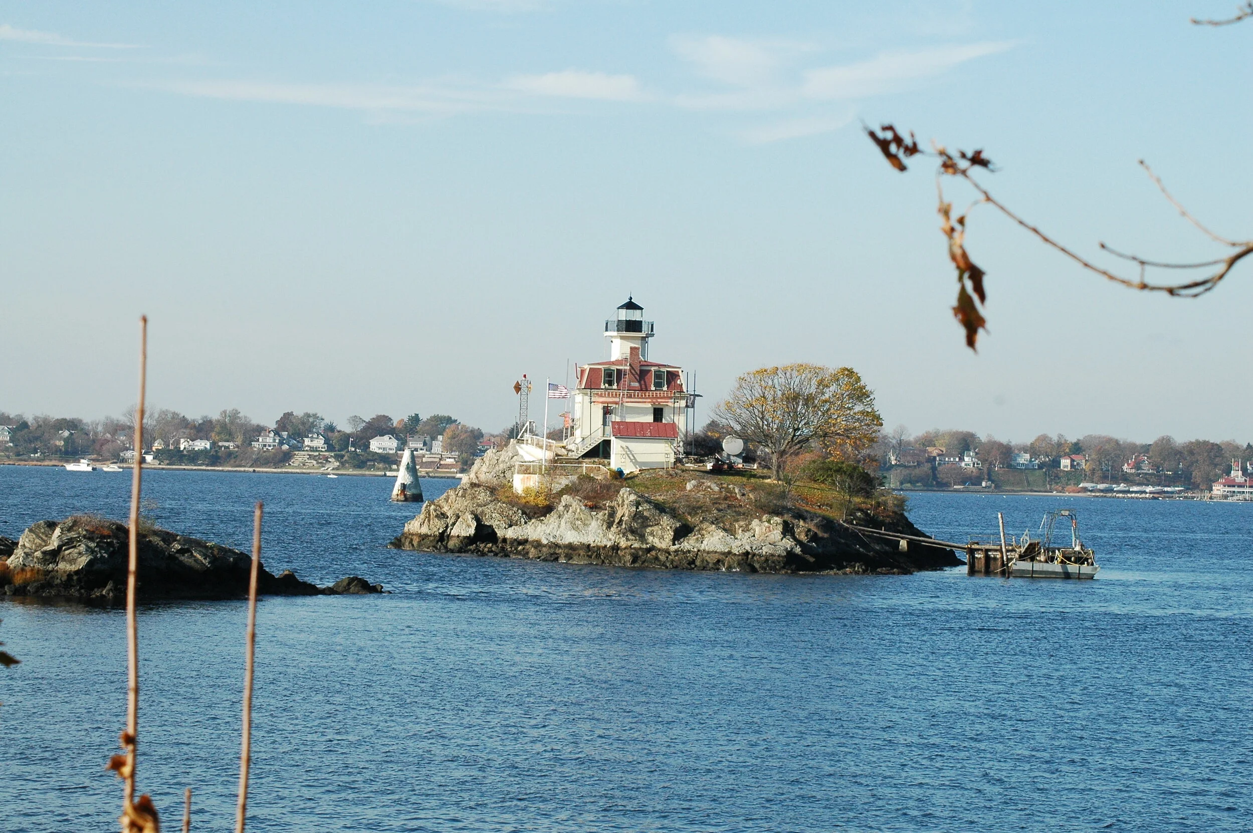 The Amazing Stories Behind This Lovely Lighthouse In Riverside, Rhode ...