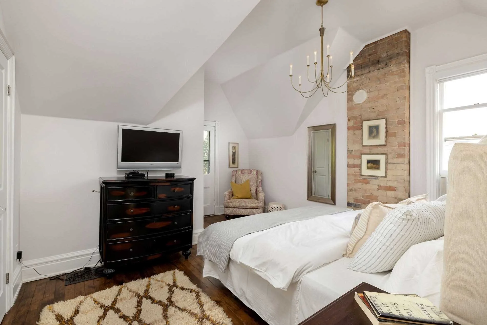 19 Walker Avenue - bought — Merete Lewis | Toronto REALTOR®