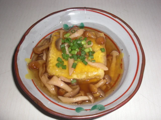 Taste of autumn; agedashi-tofu, deep-fried tofu with shimeji mushroom ...
