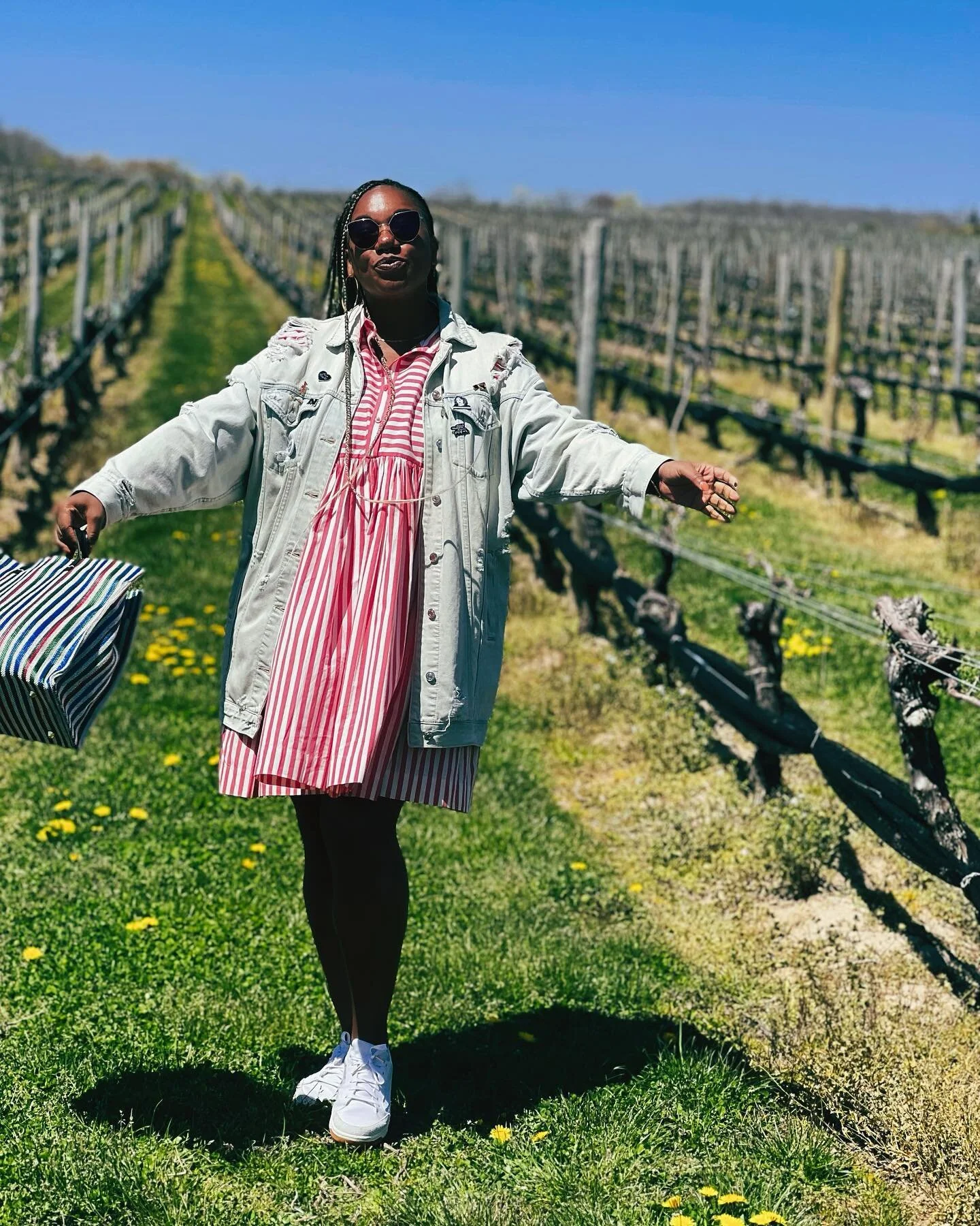 About — Nakia D. Hansen