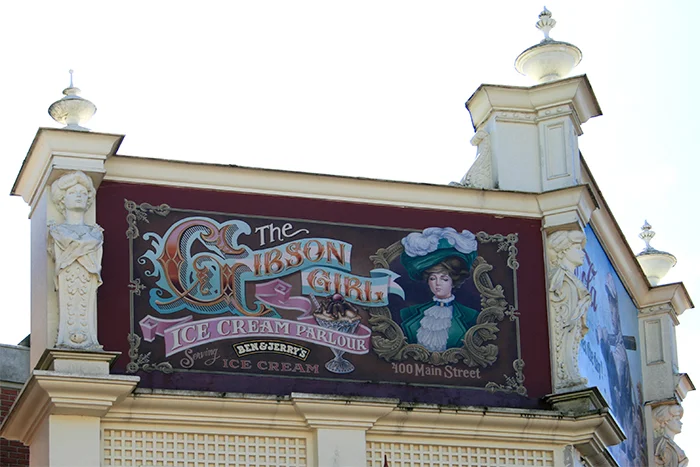 Typography on Main Street – Disneyland Paris Update 4. — DOCUMENT ...
