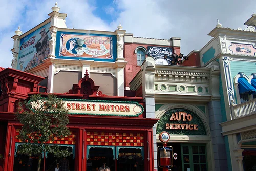 Typography on Main Street – Disneyland Paris Update 4. — DOCUMENT ...