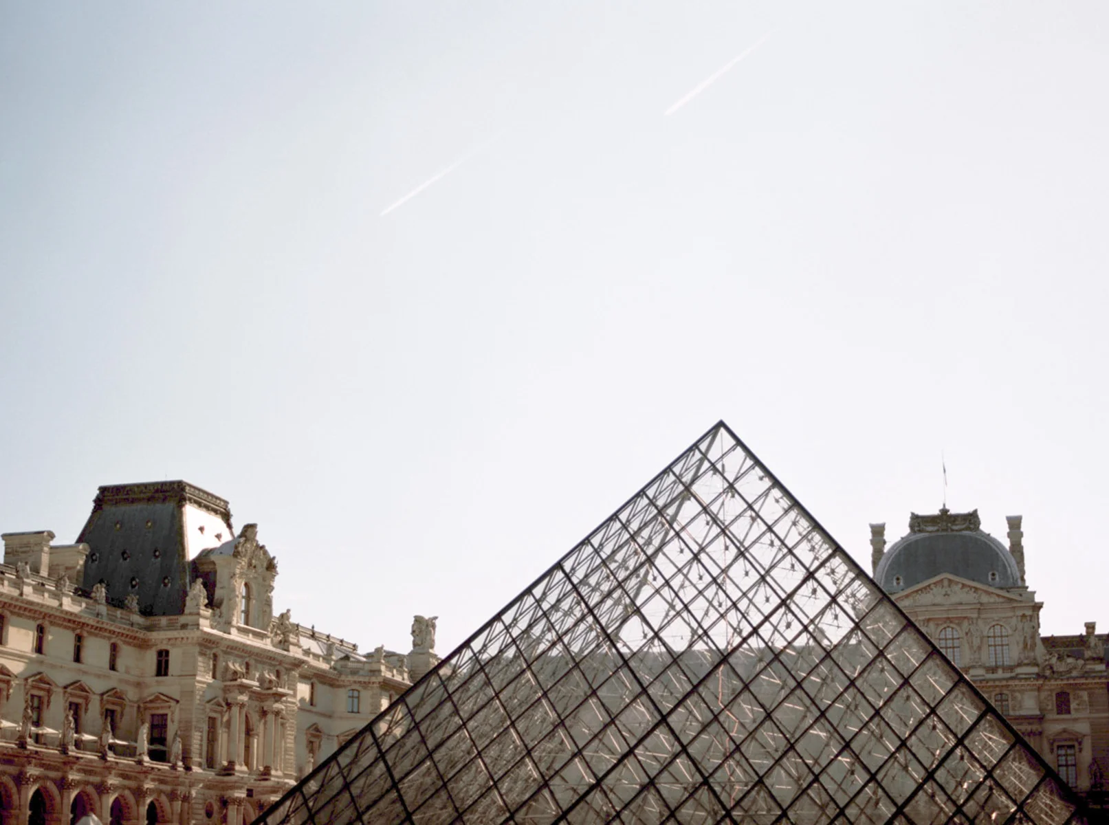 Editorial Elopement Shoot at the Infamous Louvre Museum in Paris ...