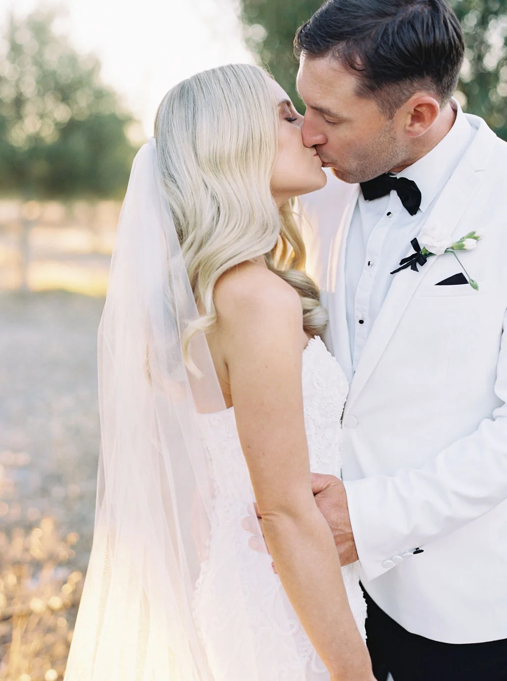 Pia & Ryan || Modern Wedding at Meneghello Estate in Margaret River ...