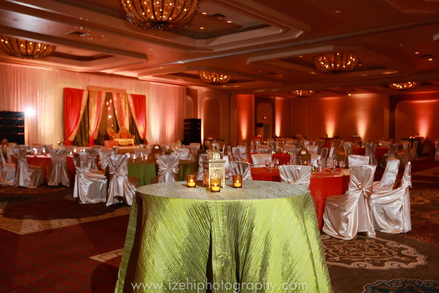 Tanuja and Ravin Mehndi Night + Indian Wedding Part 1 — Izehi ...