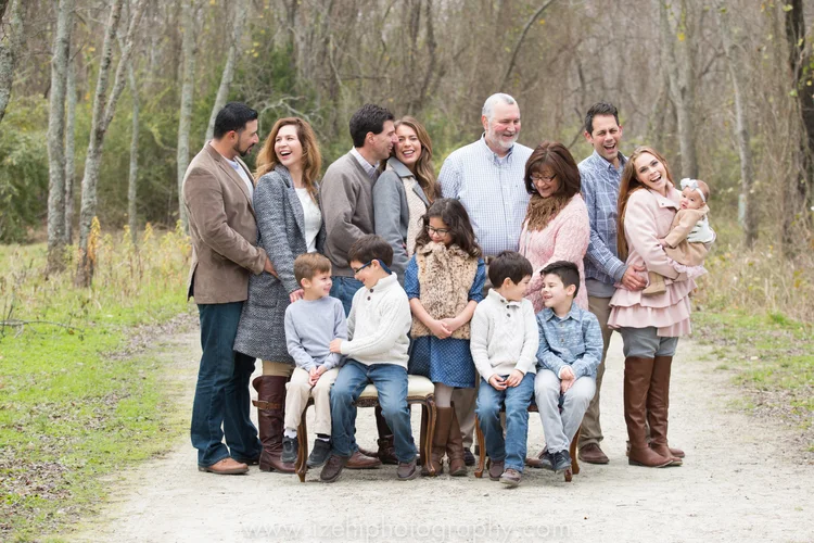 Extended Family Portraits on a Chilly Day | Cedar Hill State Park ...