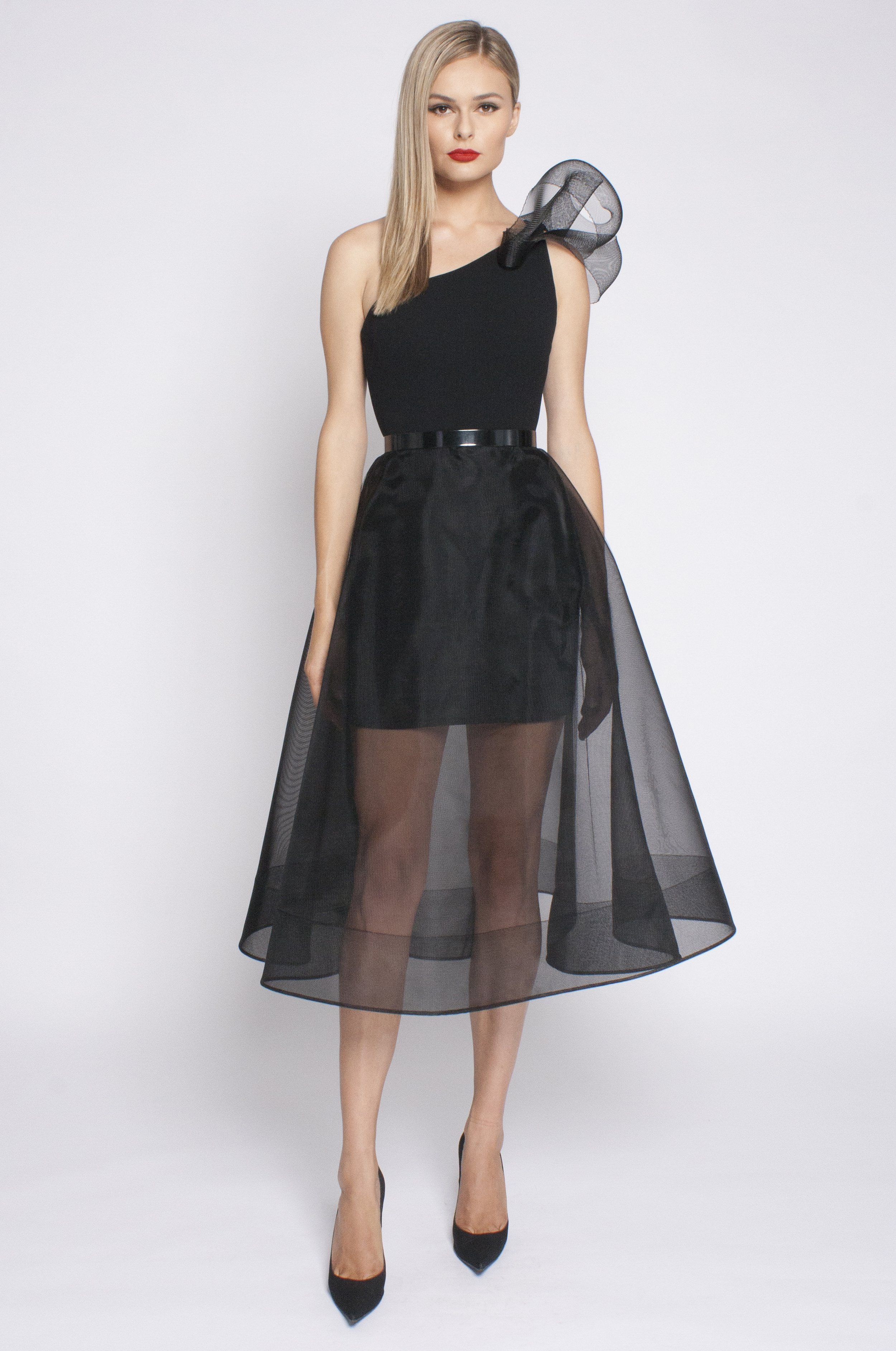 Romona Keveza Official Website