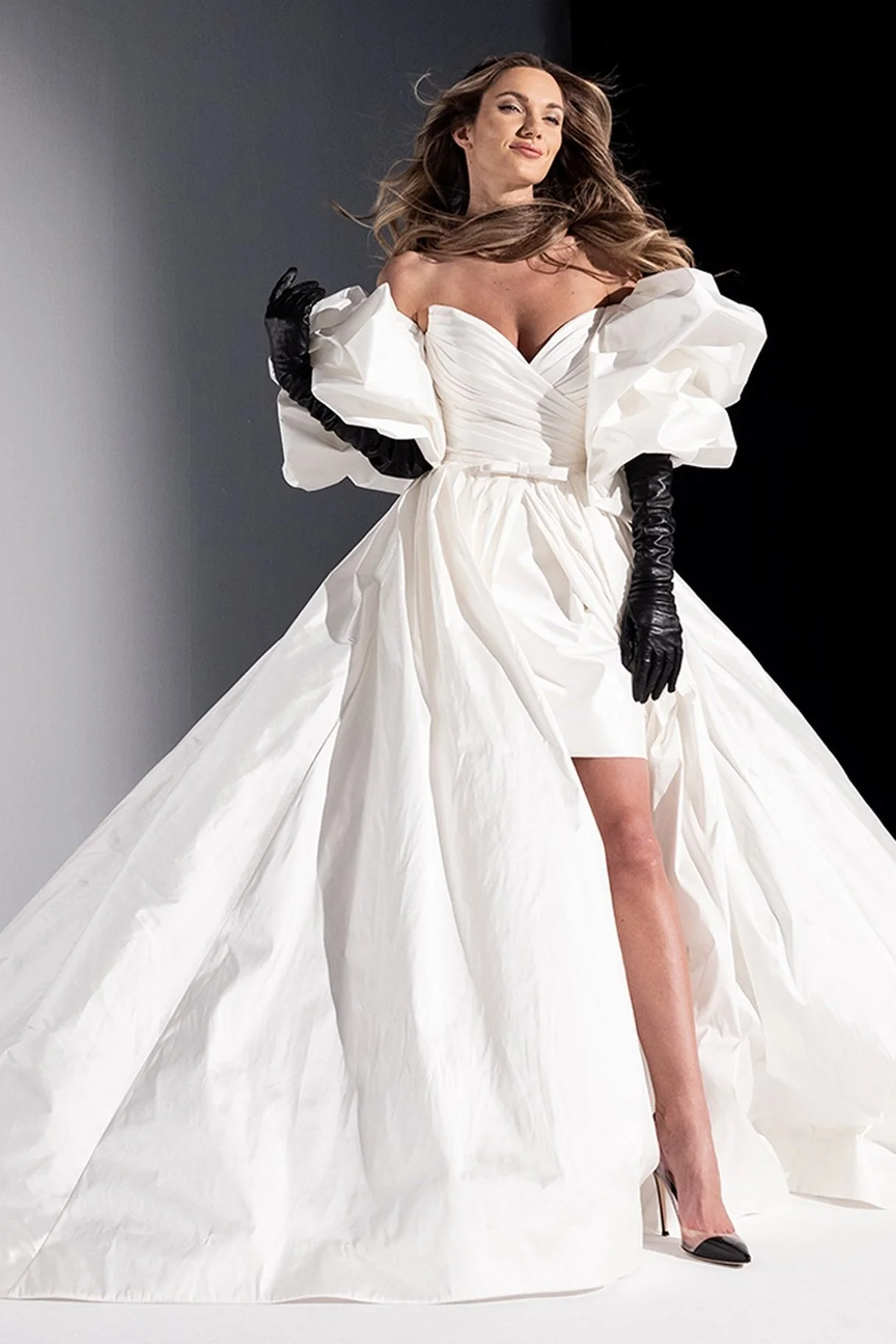 Romona Keveza Official Website