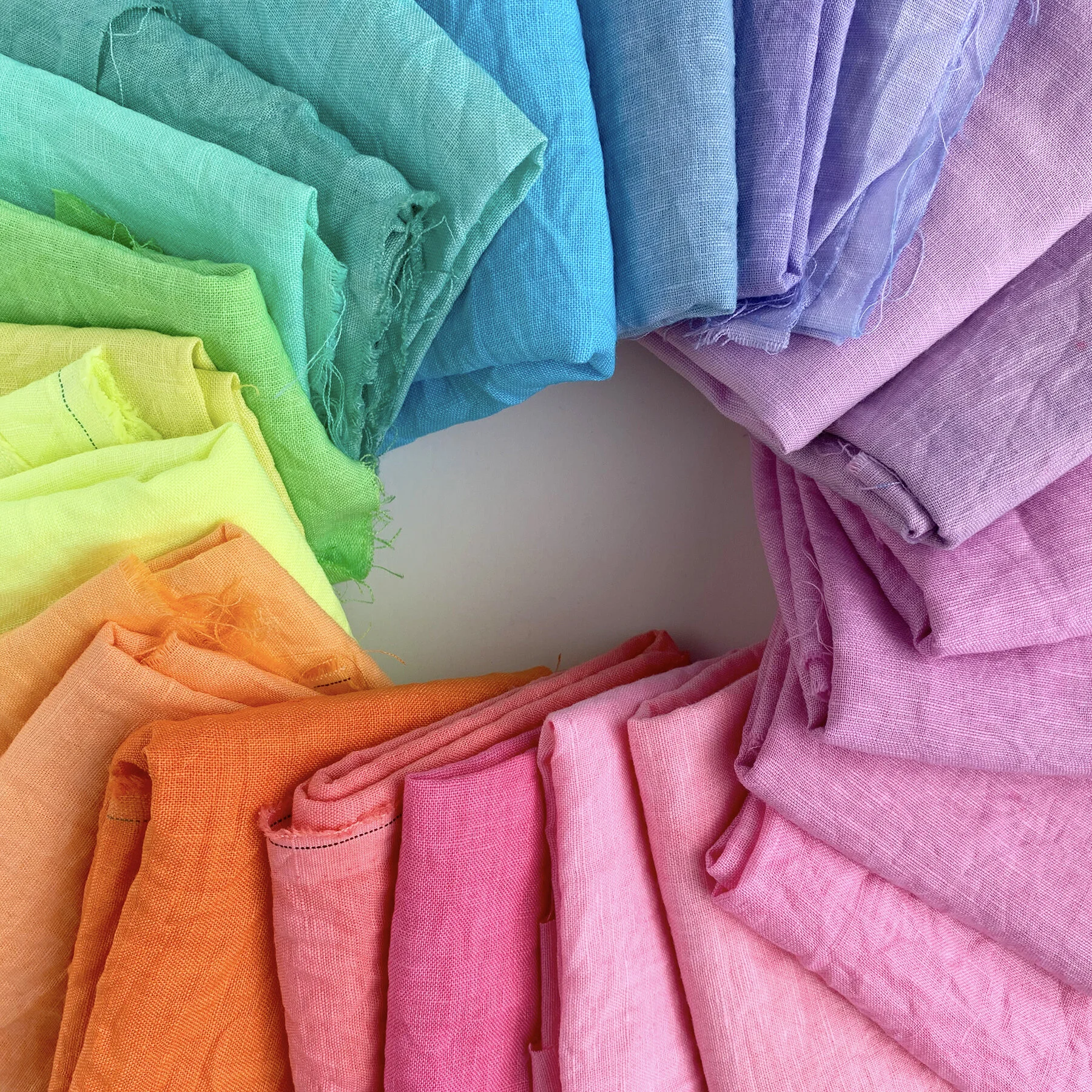 FABRIC RAINBOW: MIXING A CUSTOM COLOR WITH RIT DYE — BURIED DIAMOND