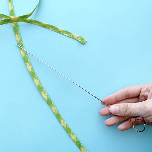 TUTORIAL: HOW TO MAKE SPAGHETTI STRAPS — BURIED DIAMOND