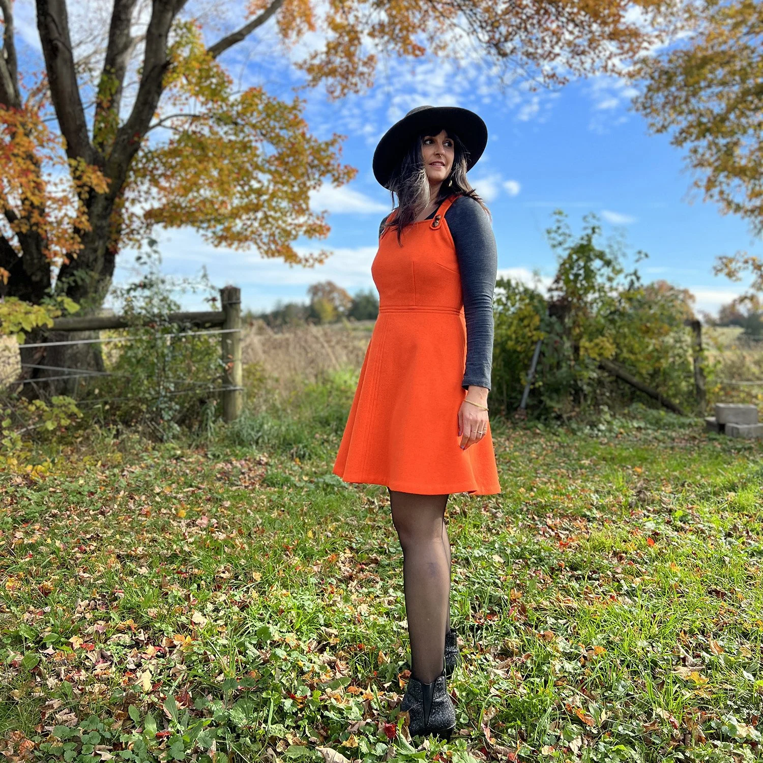ORANGE WOOL PINAFORE - VINTAGE VERY EASY VOGUE 8849 — BURIED DIAMOND