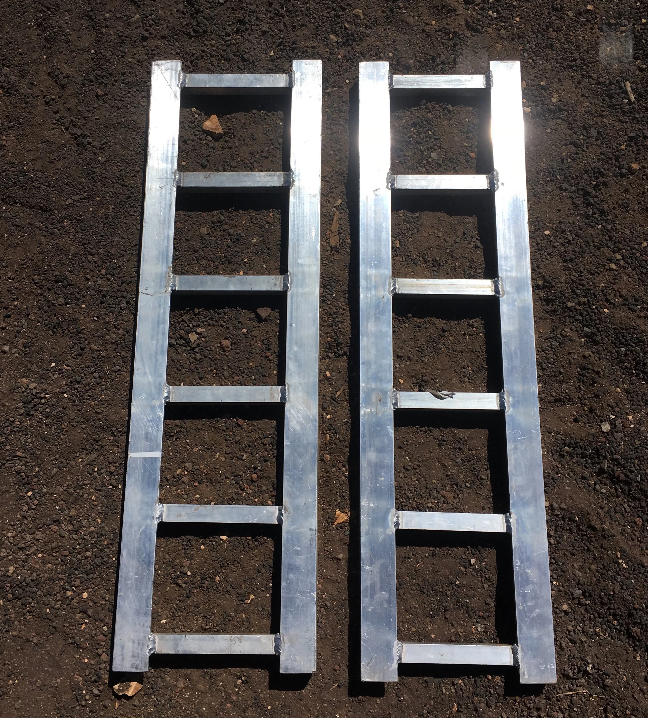 Bespoke sand ladders — Exploring Overland
