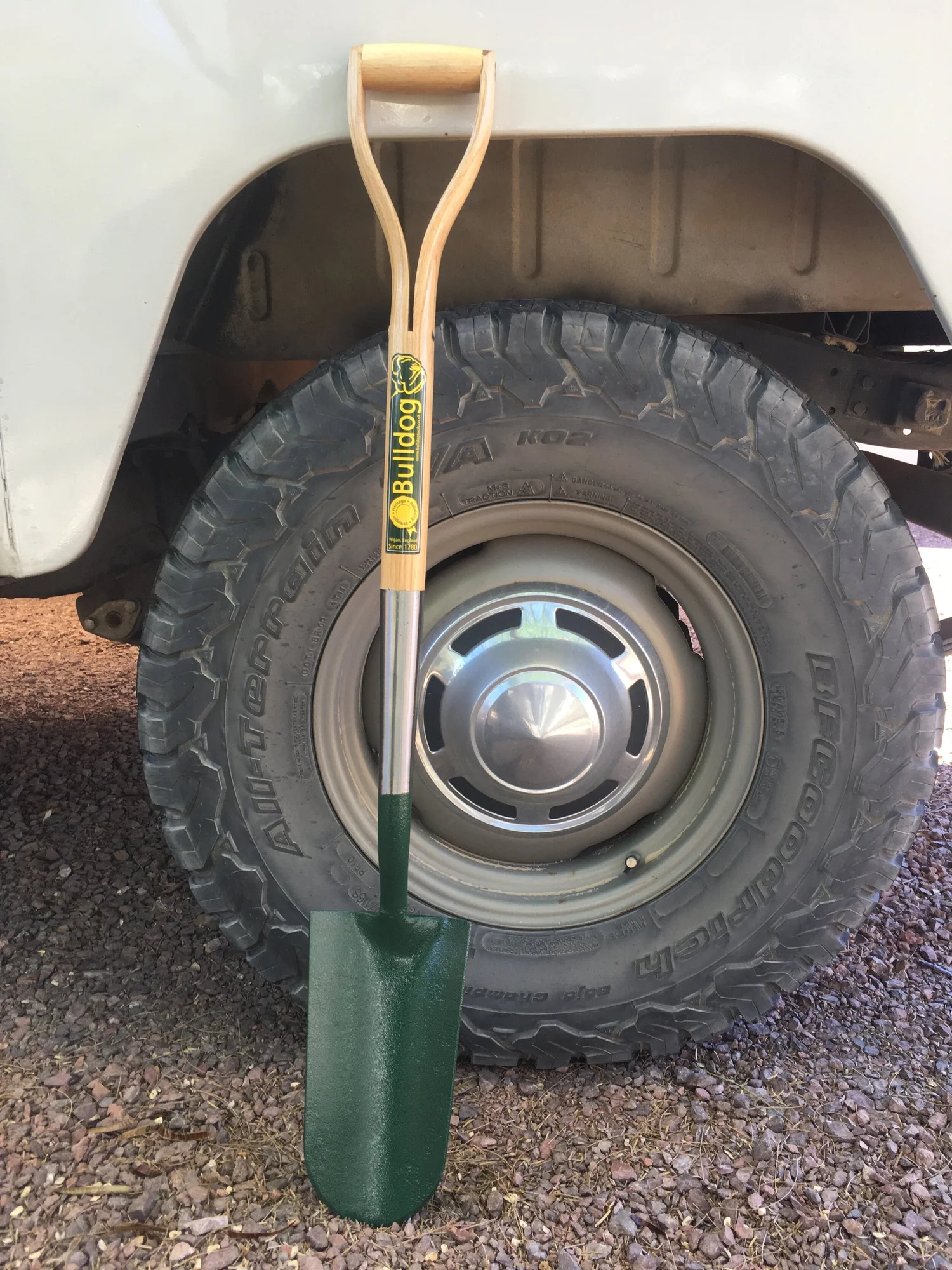 The world's best recovery shovel . . . — Exploring Overland