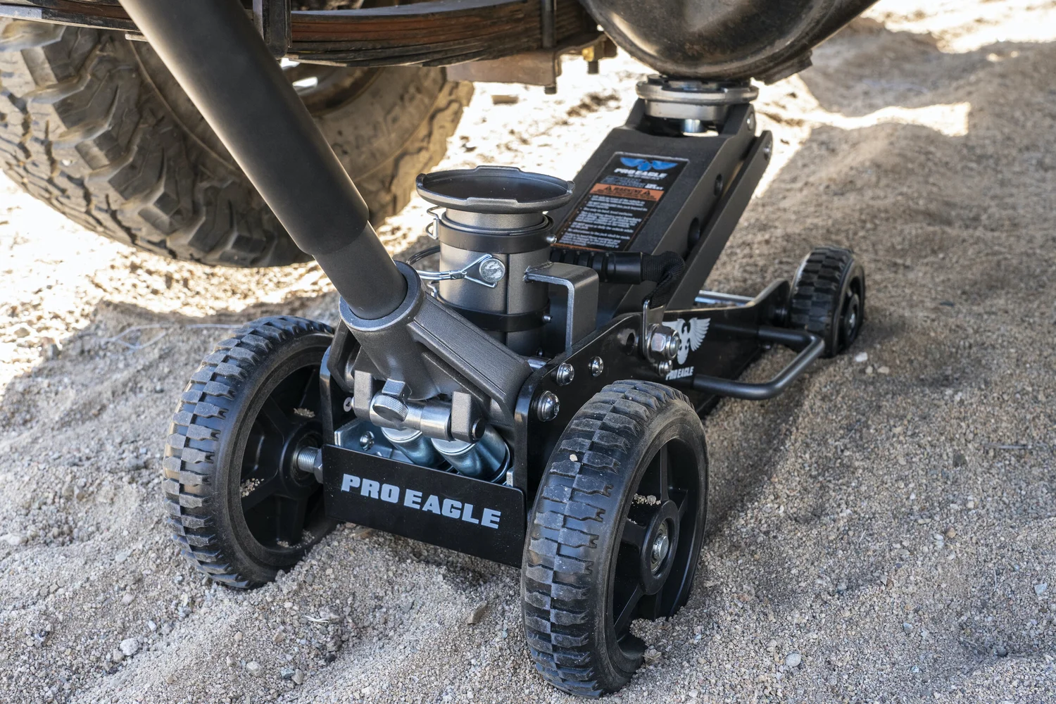 The Pro Eagle Off Road jack — Exploring Overland