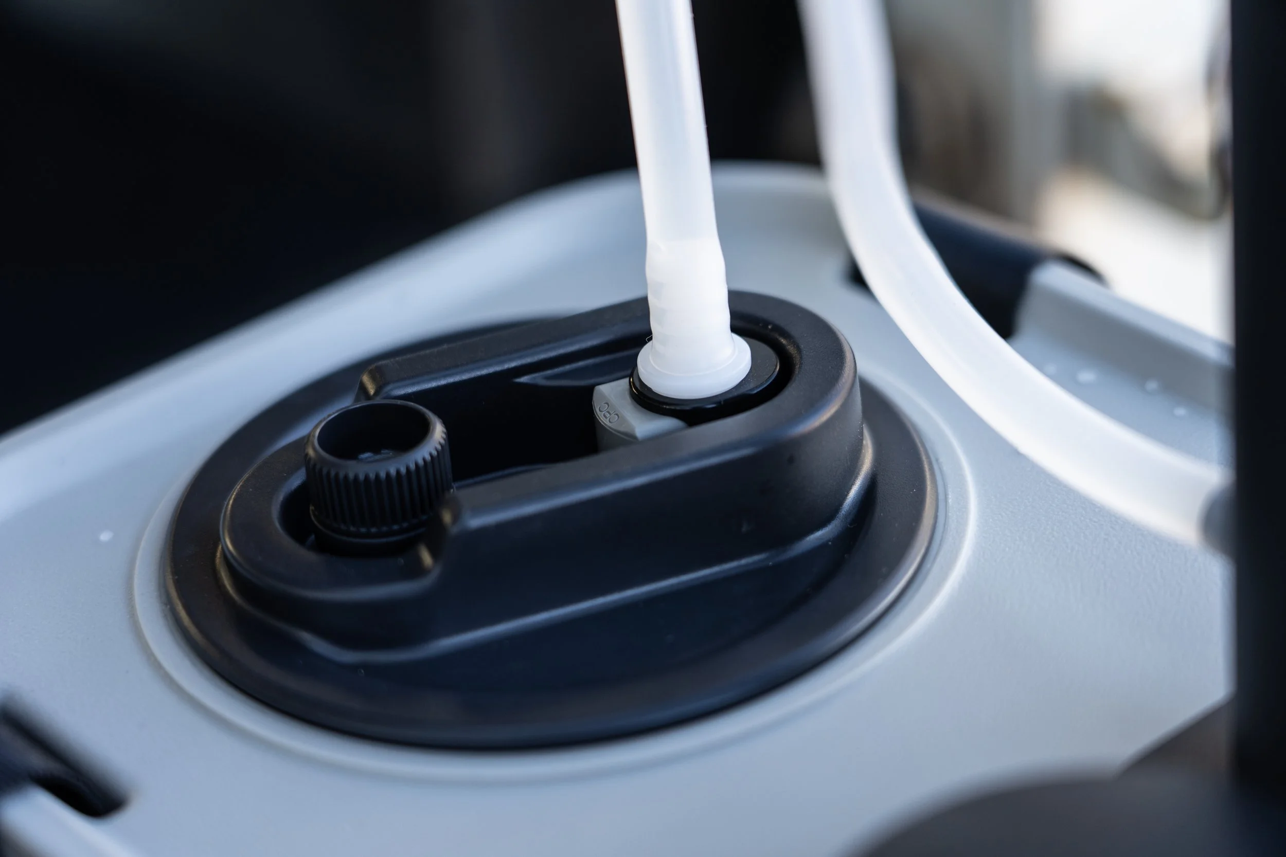 Dometic's brilliant GO Hydration Jug — Exploring Overland