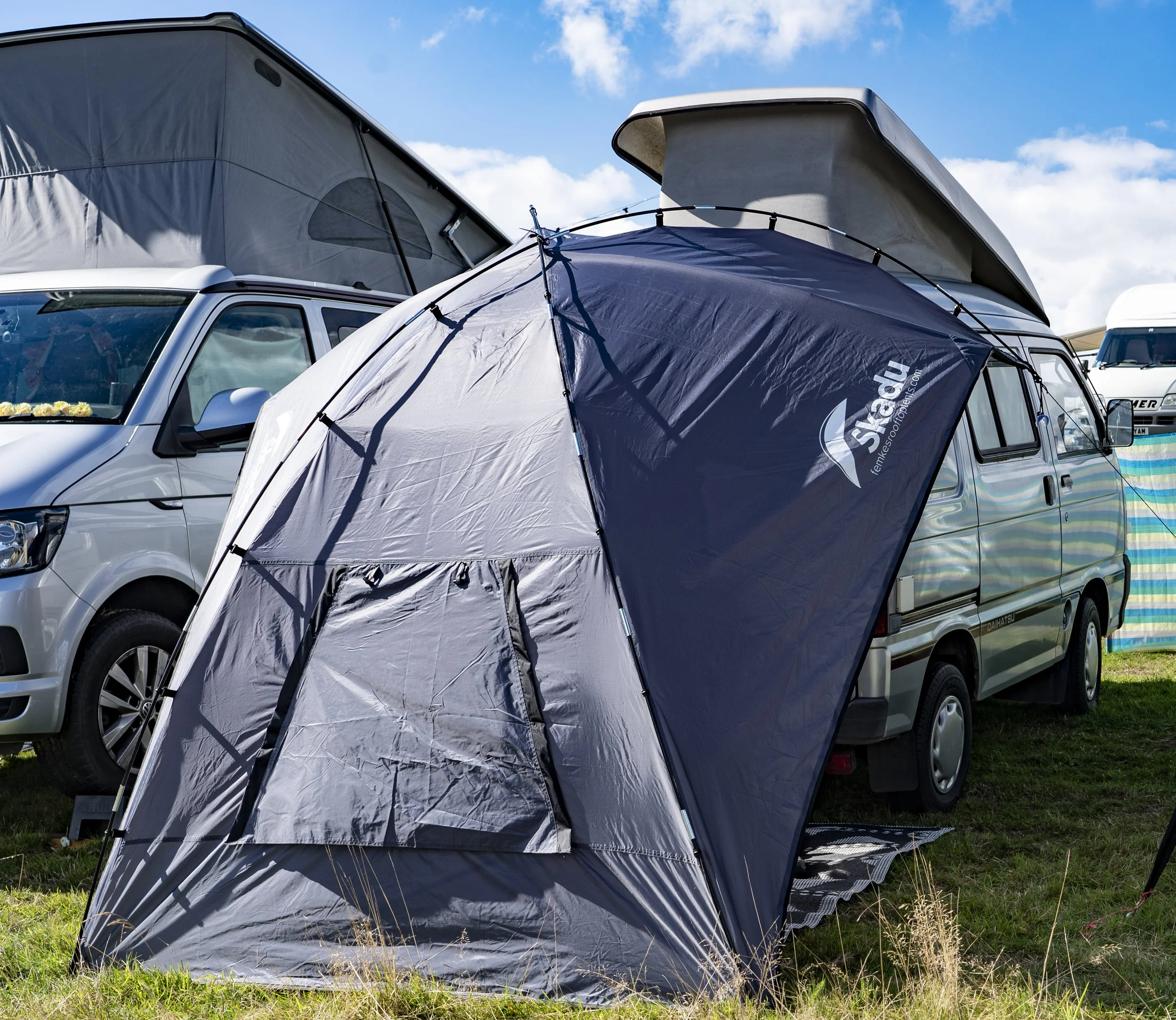 A cozy Daihatsu camper — Exploring Overland