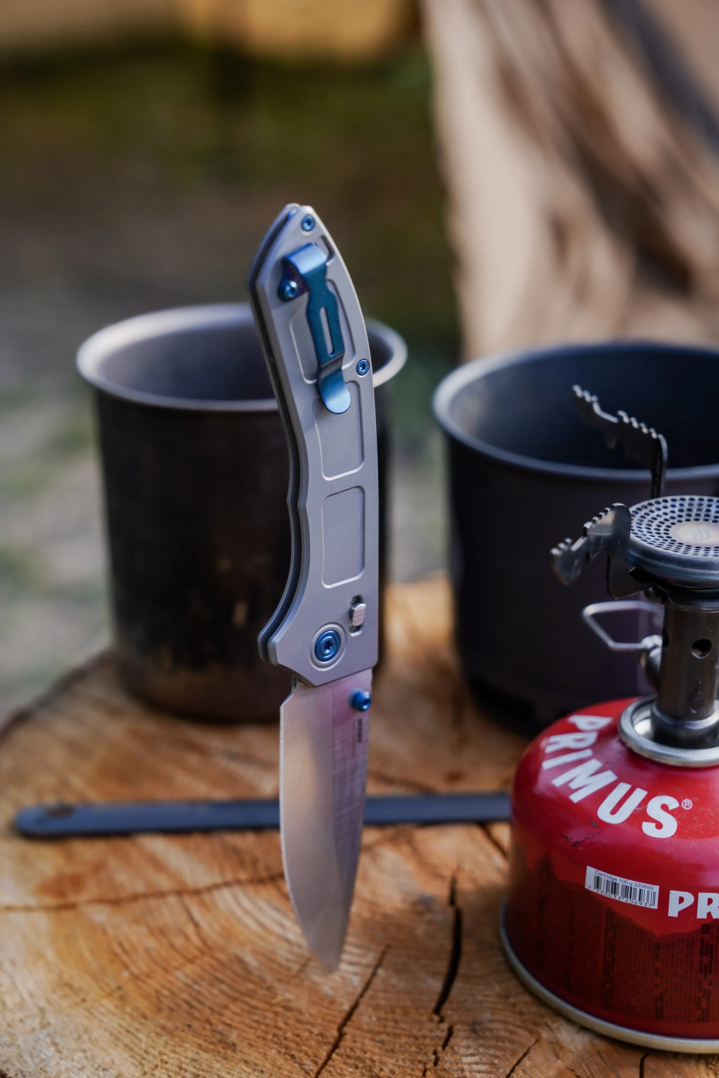 The elegant (and impossibly light) Benchmade Narrows — Exploring Overland