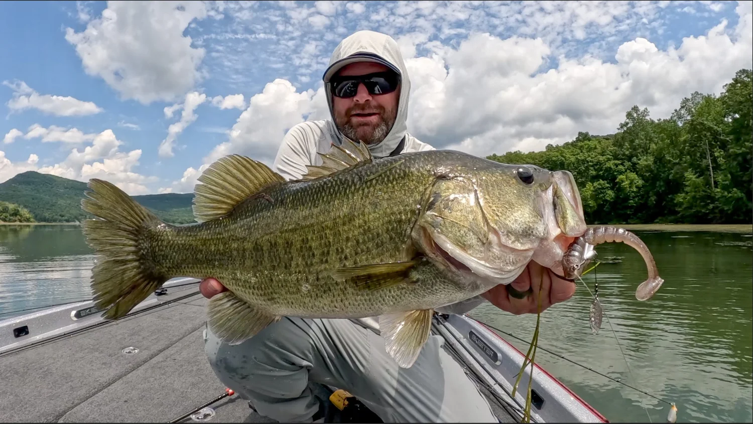 Beat The Heat! Tips To Catch More Bass Around Grass This Summer ...