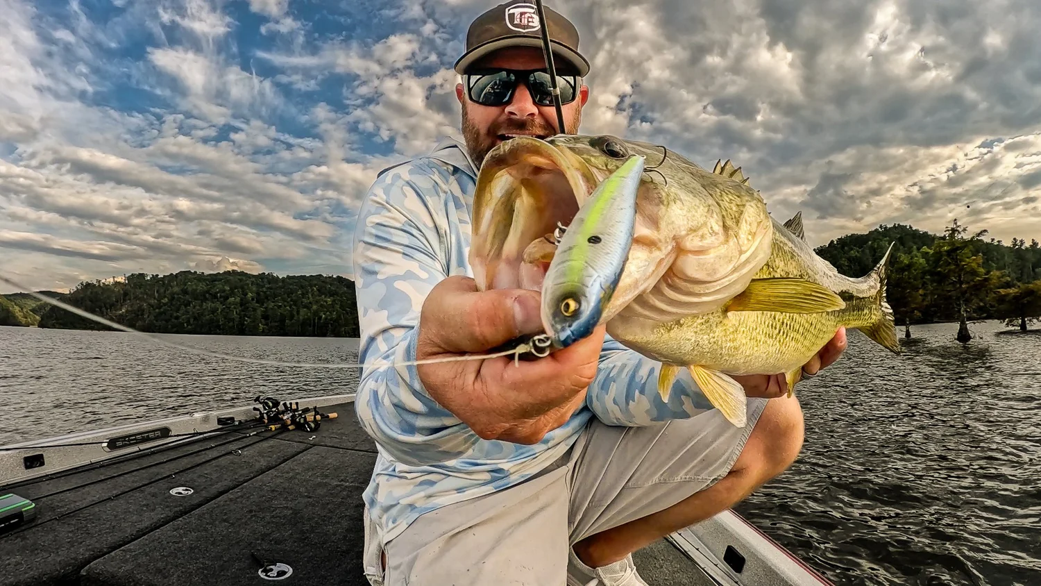 4 Techniques That Always Catch Bass In Fall! — Tactical Bassin' - Bass Fishing Blog