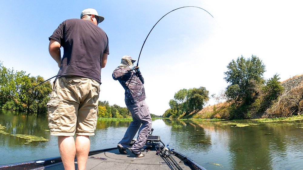 Backwater Exploring On The South Delta! Tidal Fishery Tricks ...