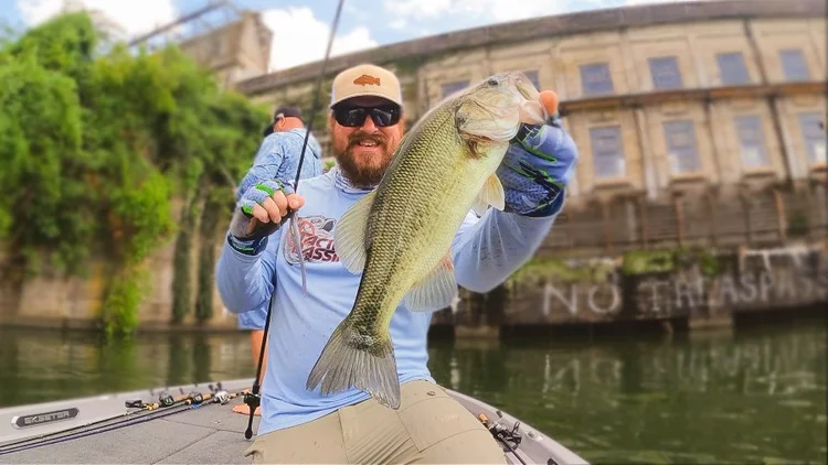 How To Catch Bass During Changing Conditions (Fall Transition On A New Lake) — Tactical Bassin ...